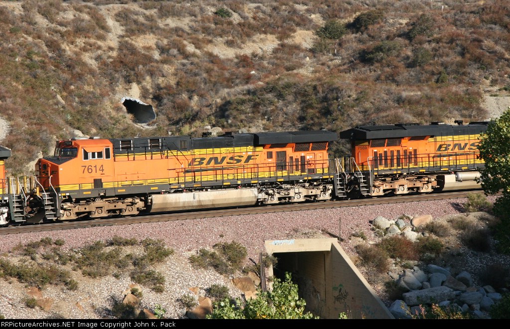 BNSF 7614
